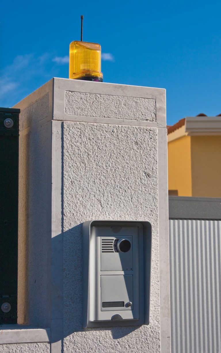 Tips For Choosing The Best Gate Intercom System - Maureen Fichten Blog